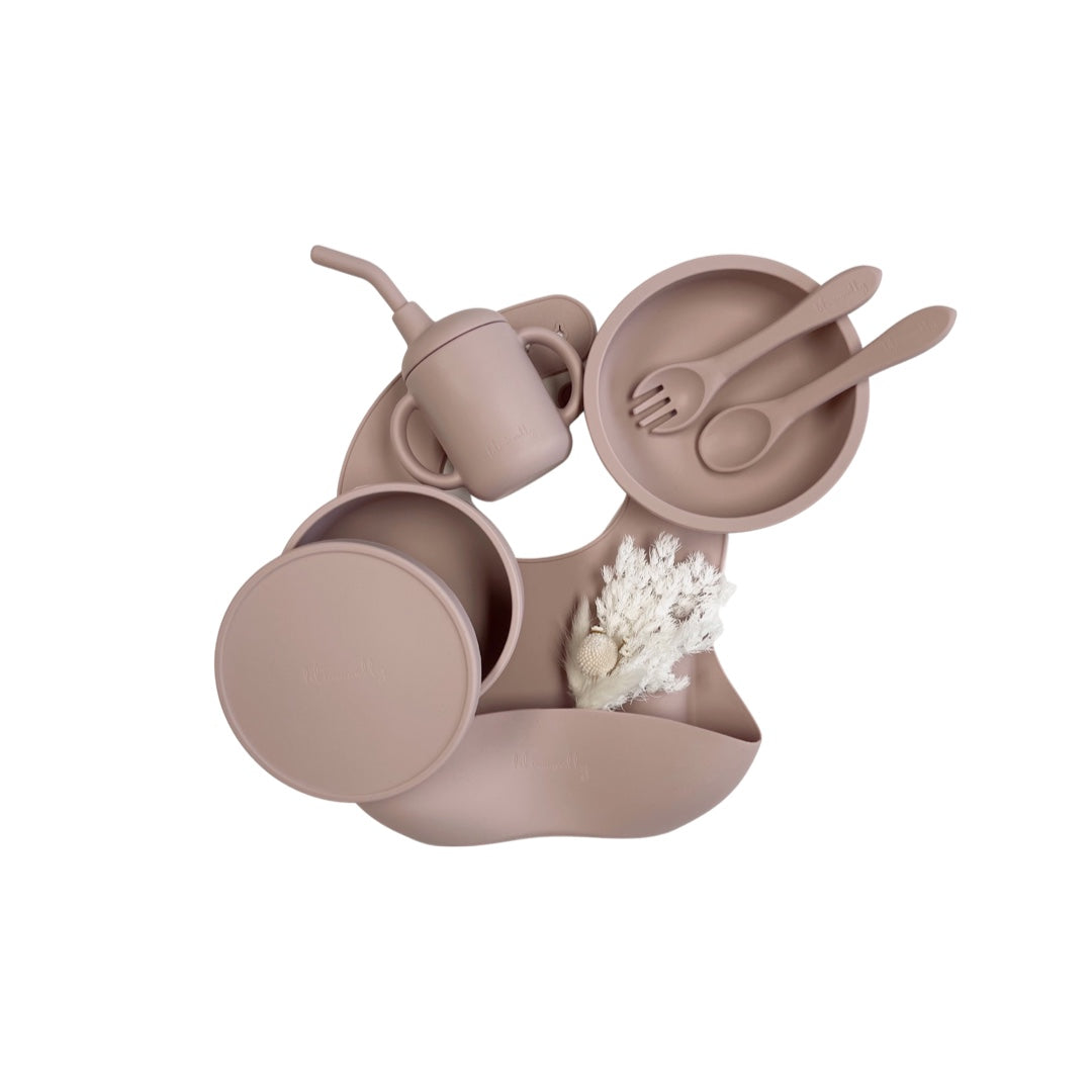 Mealtime – Lili and Molly Mealtime – Lili and Molly